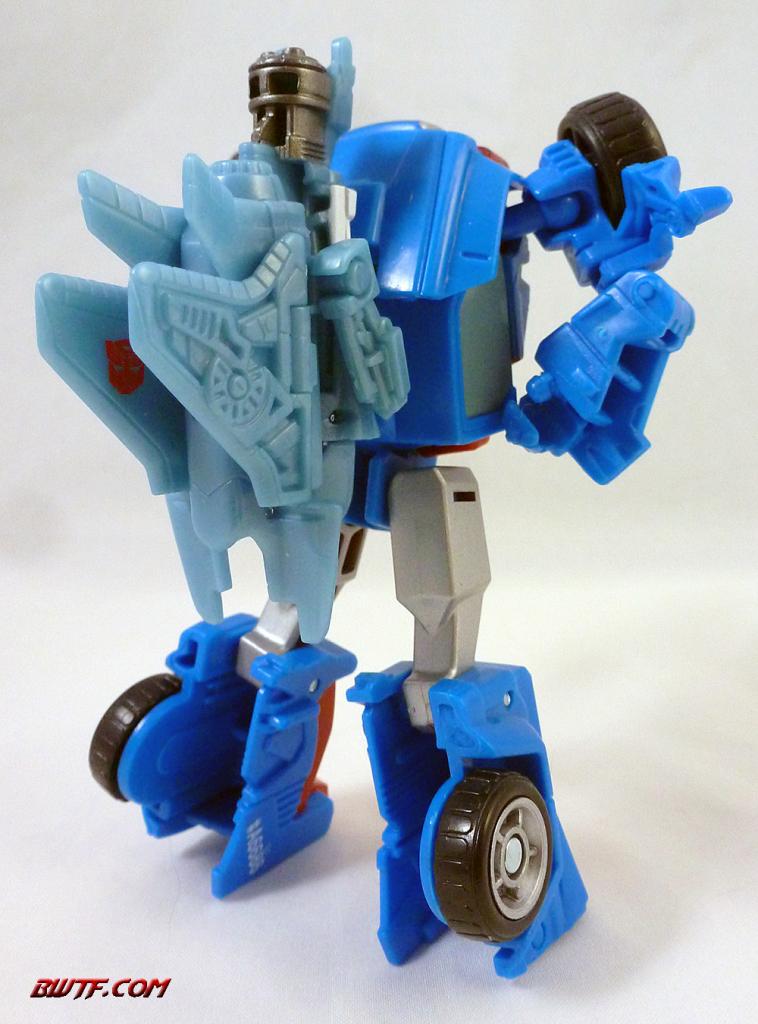 "Generations" Legends Class Gears with Autobot Eclipse Toy Review | Ben ...
